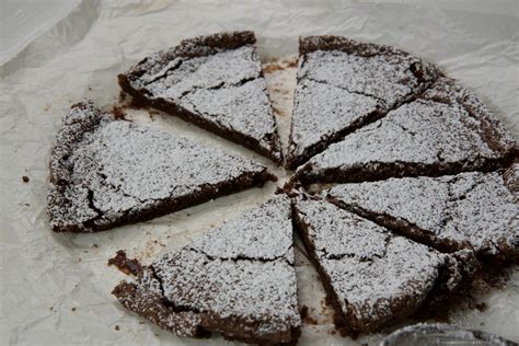 Σοκολατένιο Γλυκό σε 1 λεπτό Kladdkaka Συνταγή Δημήτρης Μακρυνιώτης