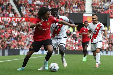 Luton Midfielder Chong Looking Forward To His Special Return To