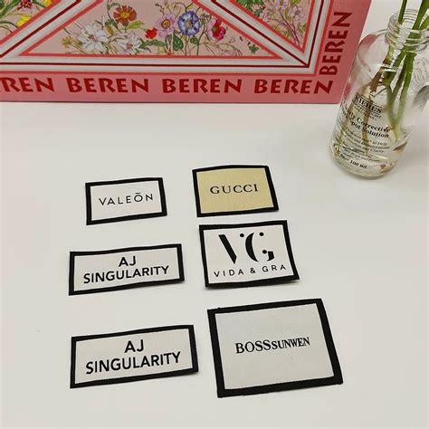 The Importance Of Clothing Label Fold Options Lijie