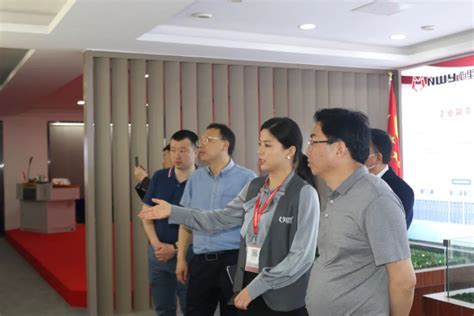 共商政企融合发展 心里程集团再迎吉首市考察团 心里程教育集团做互联网教育的领航企业