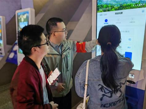 鄂旅股份发动“红色引擎”服务游客，共庆祖国华诞鄂旅投旅游发展股份有限公司官网
