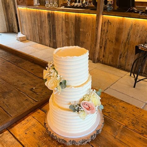 Wooden Log Slice Rustic Cakestand Centrepiece Charger Plate Etsy