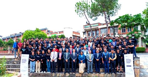 पहल बयच वदयरथल पर गर समसङ करस Himalaya Times