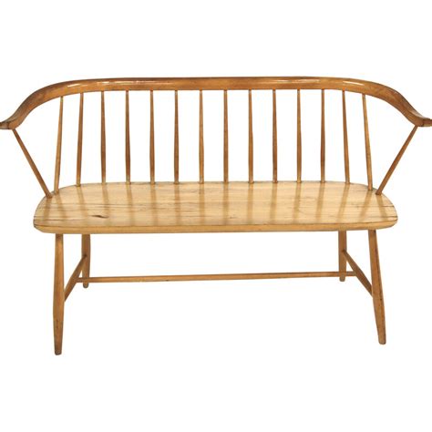 Gran banco de época de hierro fundido y madera