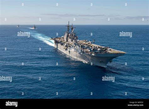 The Us Navy Wasp Class Amphibious Assault Ship Uss Essex Steams