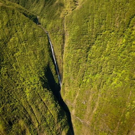 All 12 Waterfalls In Molokai Only 2 Are Accessible Eco Lodges Anywhere