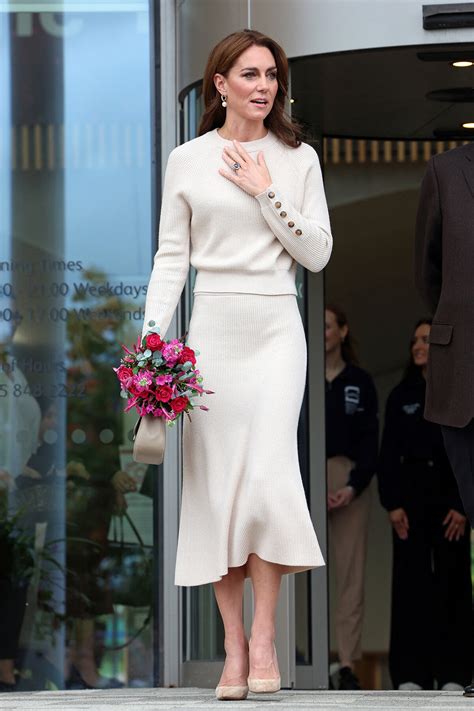 キャサリン皇太子妃、秋の装いはあのフレンチブランドで。｜culture｜madamefigarojp（フィガロジャポン）