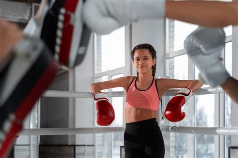 Free Photo Medium Shot Girl Learning Boxing