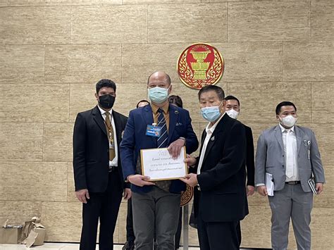 ทนายรัชพล ศิริสาครยื่นเสรีพิสุทธิ์เร่งตรวจสอบฮั้วประมูลธรรมศาตร์