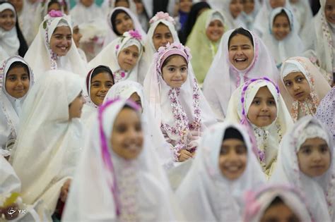 جشن بزرگ دختران روزه‌ اولی در حرم شاهچراغ ع تصاویر