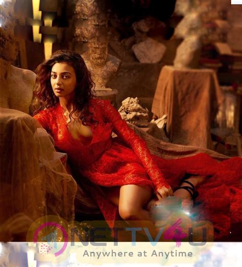 Actress Radhika Apte Hot Images 557337 Galleries And Hd Images