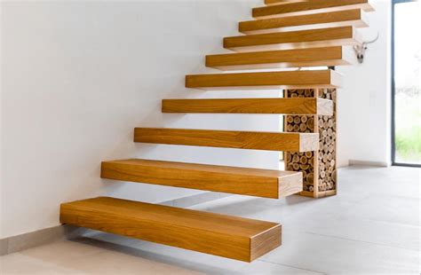 Kragarmtreppe schwebende Treppe auf Maß