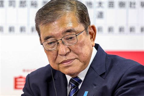 石破首相の食事マナー炎上の背景 「好感度の低さ」があるとの指摘 2024年11月4日掲載 ライブドアニュース
