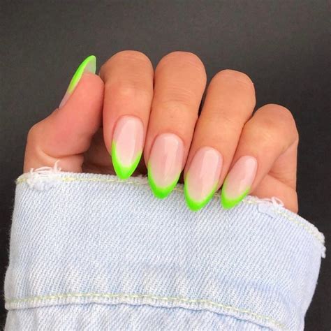 Tuyển Chọn 200 Mẫu Neon Green Ombre Nails được Yêu Thích Nhất