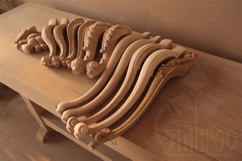 Резные гнутые мебельные ножки и опоры из дерева. #декор #дизайн Carved ...