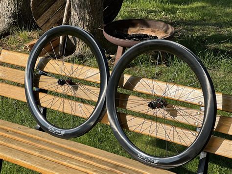DT Swiss 240 EXP Straightpull Duke Baccara Ultra 56 CustomCycleWheels