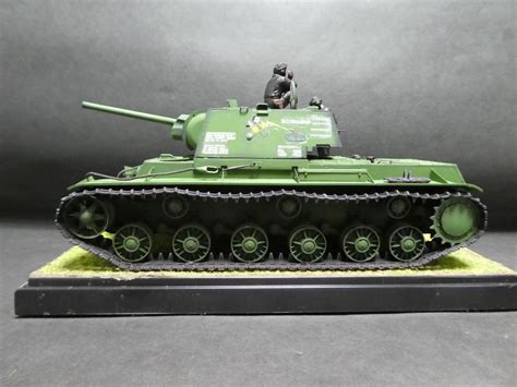 トランペッター 135 ソビエト軍 Kv 1重戦車 1942 完成品 メルカリ
