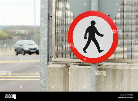 Stop Pedestrians Area