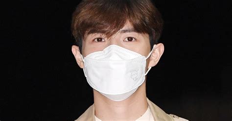 김재환 잘생김이 엄지척 포토엔hd