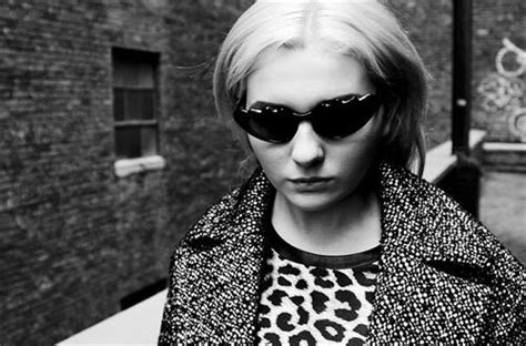 Abigail Breslin Pictures Hotness Rating Unrated