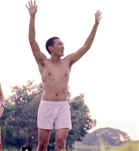 ปอนด์ ณปรัชญ์ พระเอกรักหมดแก้ว