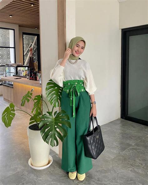 10 Ootd Hijab Datang Ke Wisuda Teman Simpel Tapi Tetap Kece