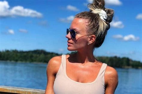 Elin Hedstrom Workout Routine Diet Plan Exercise Body Measurements