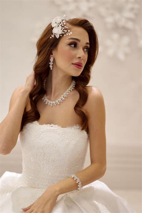 Flora Model Tasarım Saç Aksesuarı Nışantaşı Aksesuar