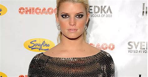 Jessica Simpson Undergoes Bizarre Salt Water Beauty Treatment See Pic Mirror Online