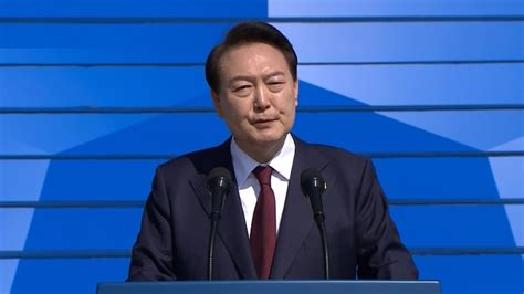 윤 대통령 북한 핵무기 사용 기도하면 압도적 대응 직면