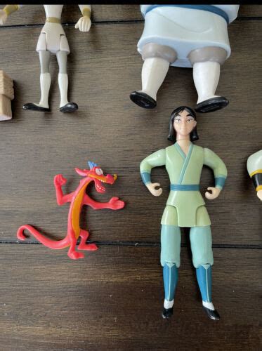 Mulan Disney 1998 Mattel Mulan Li Shang Ling Chien Po Action Figures Lot 4621565931