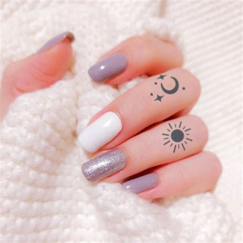 Top 76 Sun And Moon Finger Tattoos In Cdgdbentre