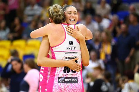 Thunderbirds Back To Their Winning Ways Suncorp Super Netball
