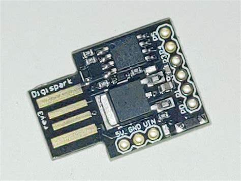 分享科技與遊戲 By Hkgoldenmra 使用 Arduino Ide 將 Sketch 直接寫入到 Attiny85