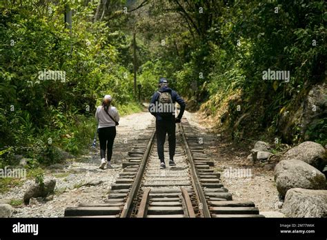 Hiking From Santa Teresa Hidroeléctrica To Aguas Calientes To Reach