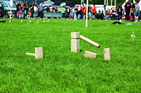 Kubb Game Set Up