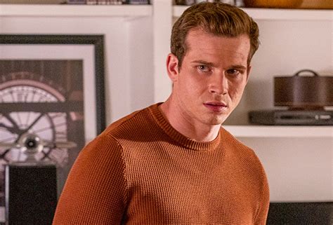 ‘911 Recap Bucks Birth Explained — Season 4 Episode 5 Interview Tvline