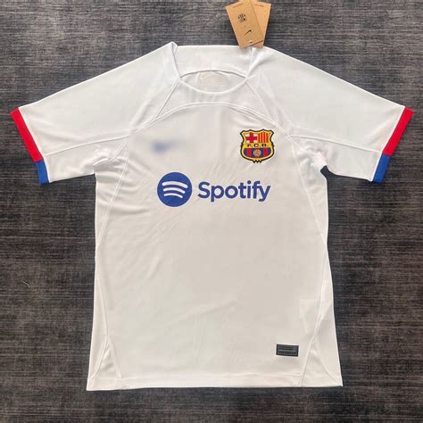 ใหม่เสื้อบอลบาเซโลน่า Bacelona เยือนใส่สบาย โลโก้ปัก สวยงาม ใส่สบาย