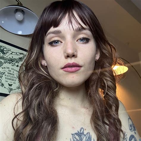 Sexyblue2000 Live Manyvids