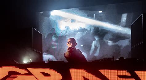 Fill Up Your Speakers With The Long Live House Radio Show 909originals