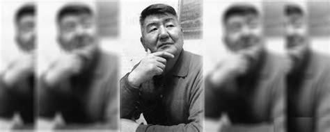 Нүцгэн хамгаалагч Хүний эрх хамгаалагч