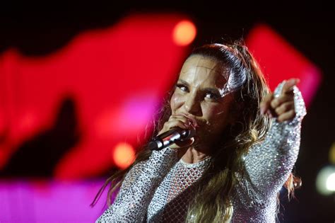 VÍdeo Ivete Expõe Intimidade Com Marido Durante Show