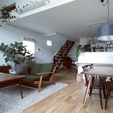 A Cozy Scandinavian Living Room