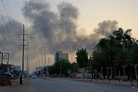 Fighting Rages In Sudan As Death Toll Climbs To 97 Ibtimes