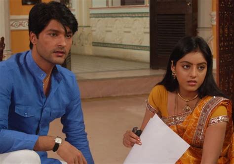 Diya Aur Baati Hum Deepika Singh And Anas Rashid Starrer To Return