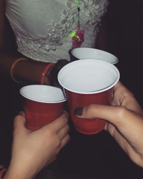 Partys And Red Cups Festas E Copos Vermelhos Red Cup Party Party
