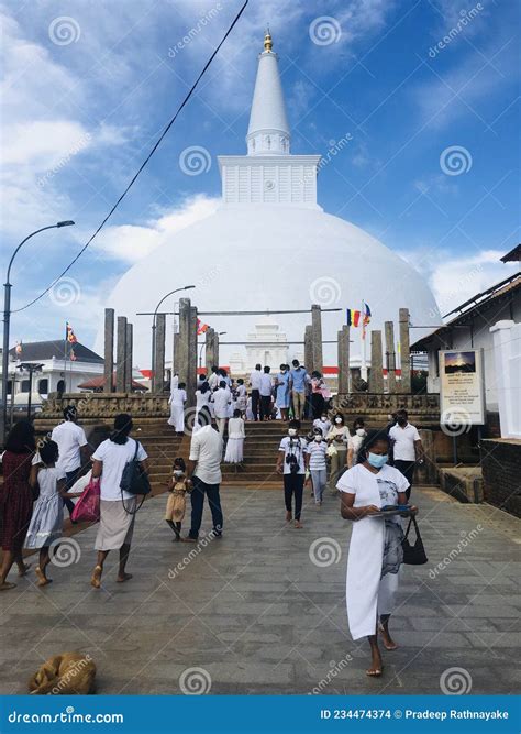 Rewan Weli Maha Seya Built By King Gemunu Dutu In Anuradhapura Sri Lanka Editorial Stock Image
