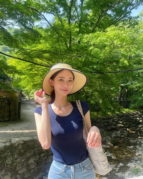 キム・ミニさんのインスタグラム写真 キム・ミニinstagram「왕복 8시간의 대장정은 나에게 너무나 필요했던 힐링타임이었다
