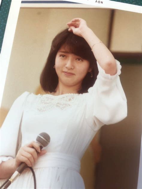 Yahooオークション 浜田朱里 写真2枚セット当時物 昭和タレント