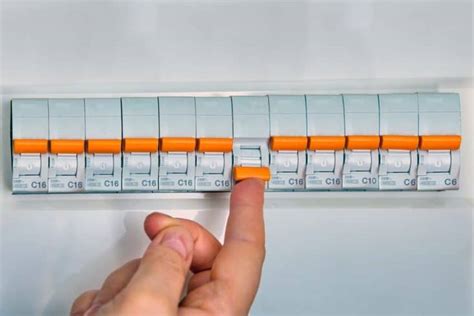 How To Prevent Circuit Breakers From Tripping Applianceteacher